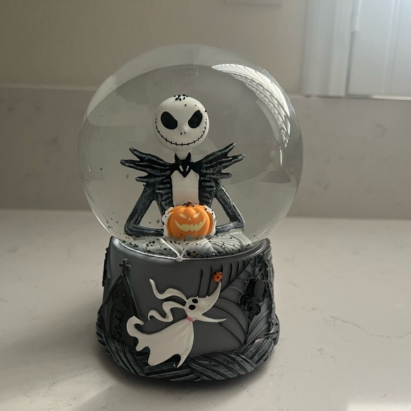 Disney | Holiday | Disney Nwt Jack Skellington Halloween Snow Globe ...
